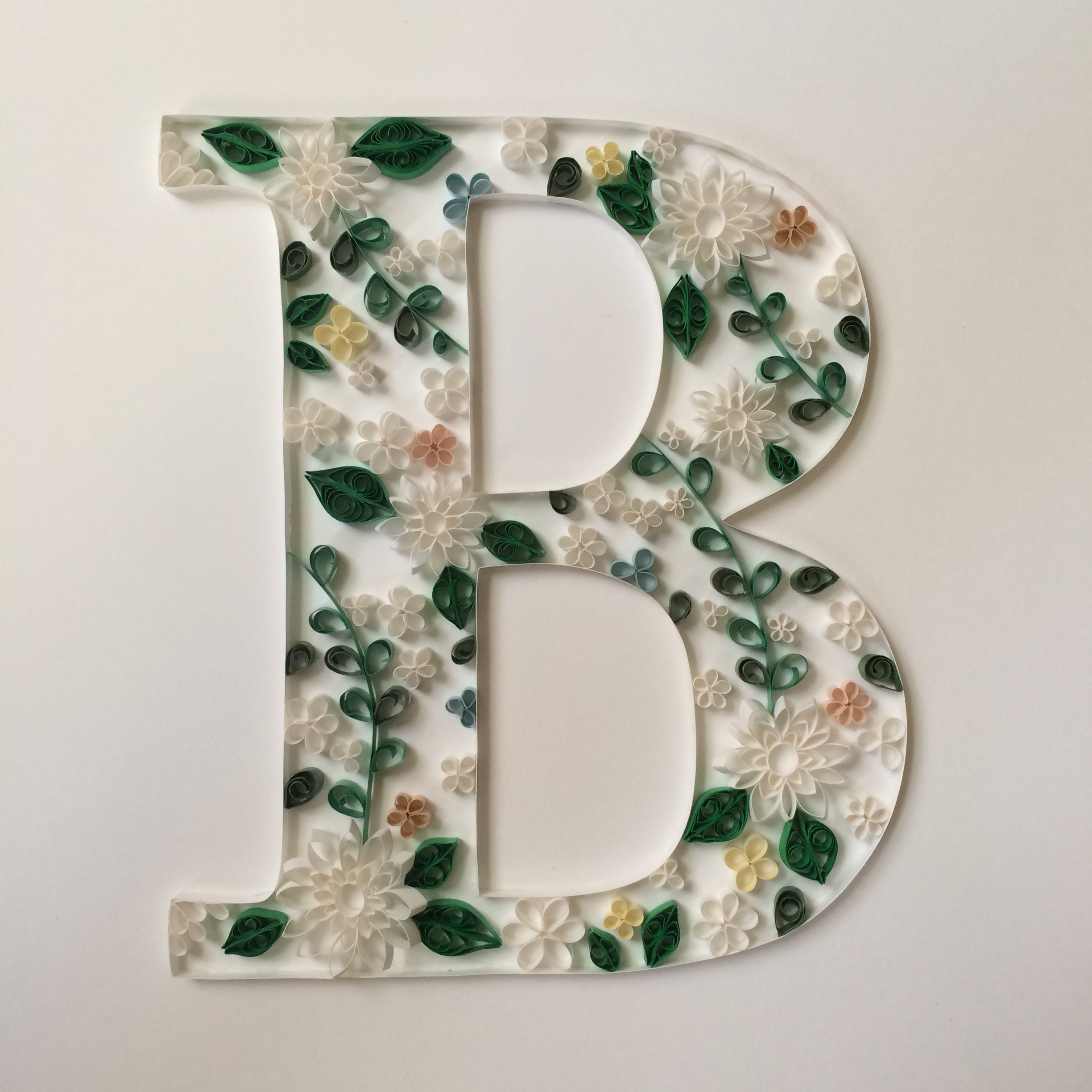 Intricate "B" – Quilling.com